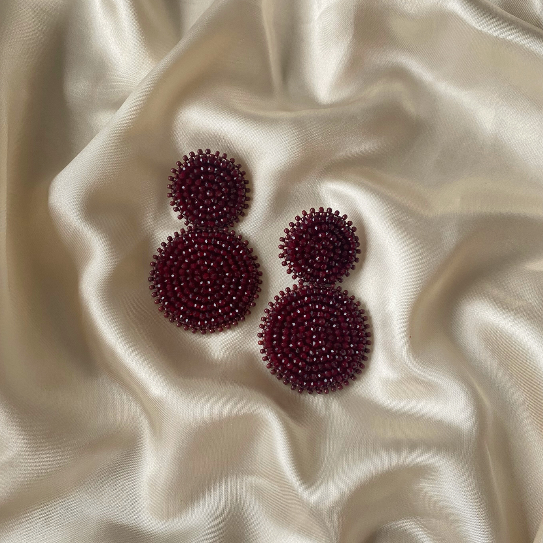 Double Beads Earrings - Burgundy | Burgundy oorbellen | Paulie Pocket
